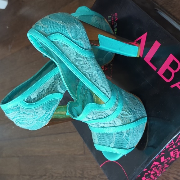 Alba | Shoes | Nib Alba Teal Platform Heels | Poshmark